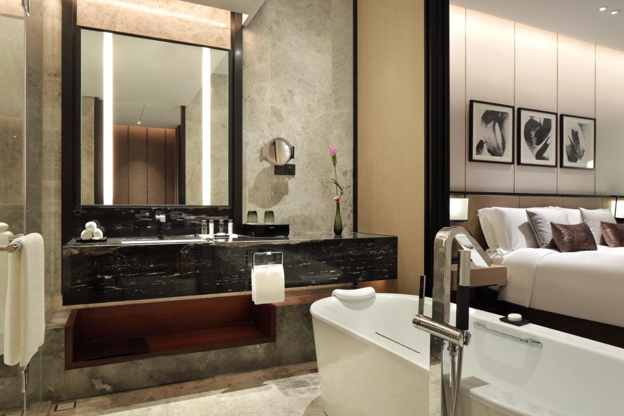 INTERCONTINENTAL SHANGHAI NECC | ⋆⋆⋆⋆⋆ | CHINA | SEASON DEALS FROM $139